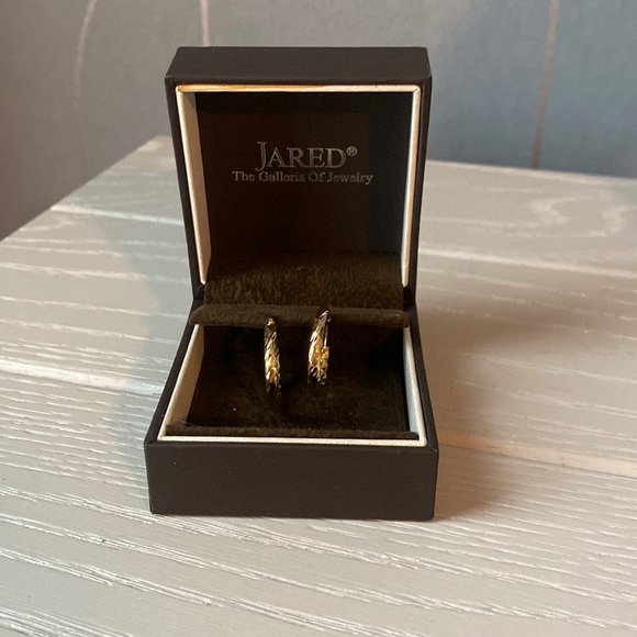 Jewelry | 14k Gold Hoop Earrings From Jareds | Poshmark